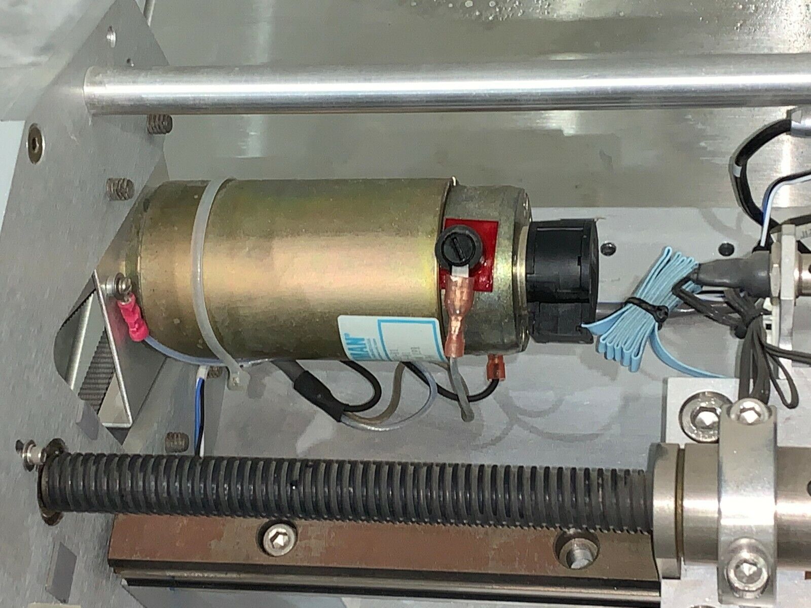 LAM Research Brooks 001-8200-89 Load Lock Chamber | Tech Equipment ...