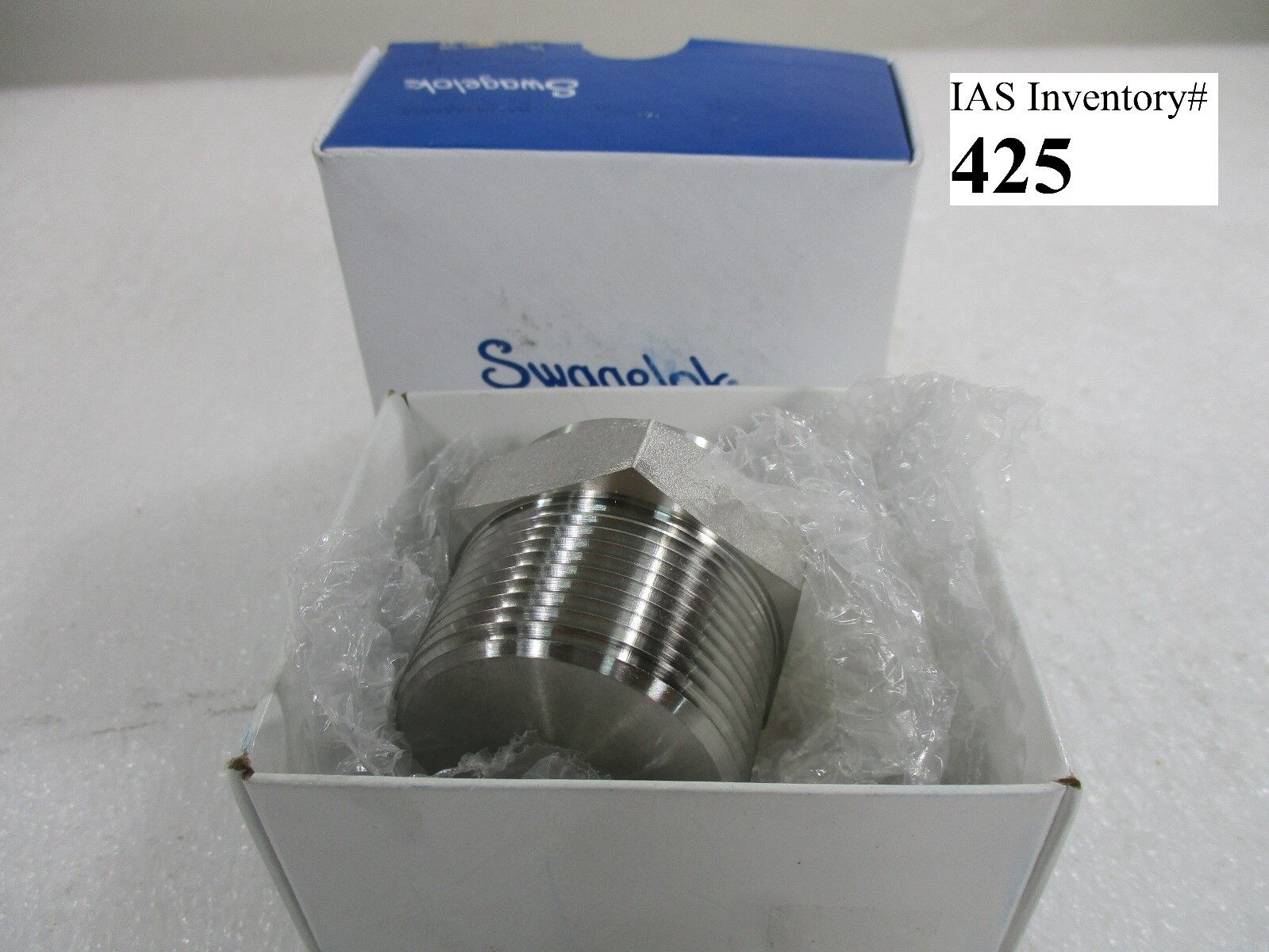 Swagelok SS-20-P Stainless Steel 1 ¼” Pipe Plug (new) | Tech Equipment ...