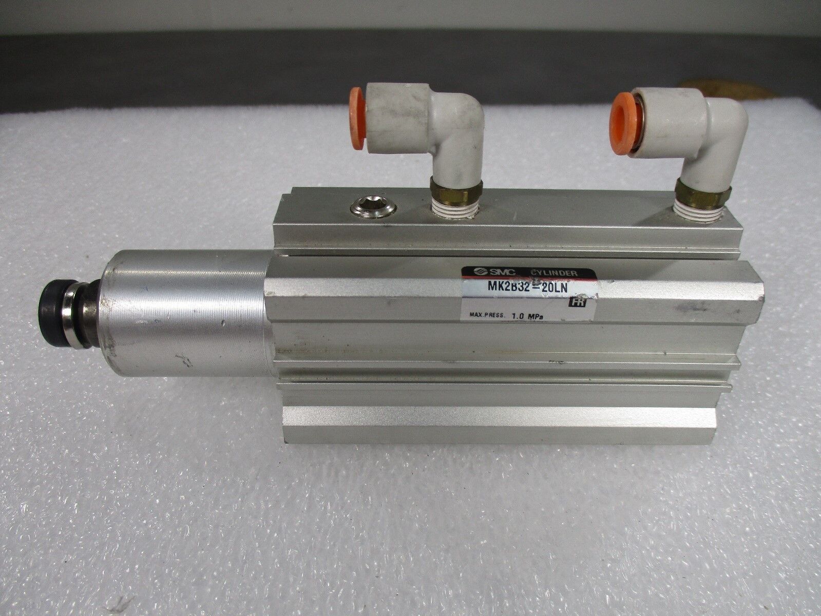 SMC MK2B32-20LN Cylinder (used working) | Tech Equipment Spares, LLC