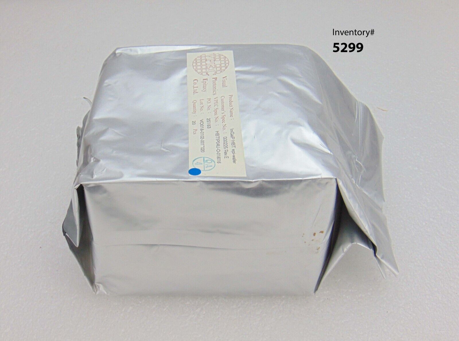 Visual Photonics Epitaxy HBTIP04U-O-018016 E InGaP HBT Epi Wafer 100mm ...