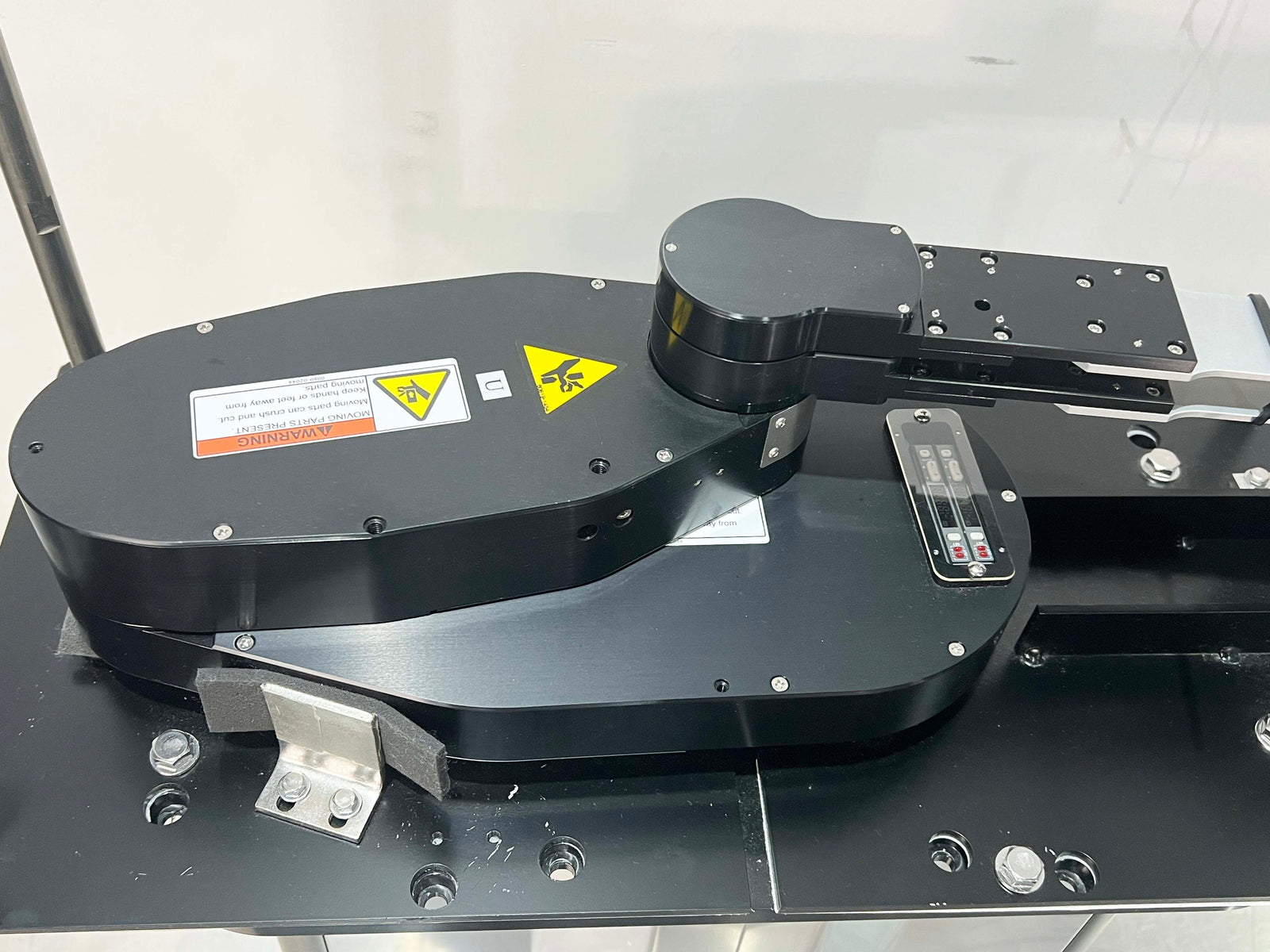 Kawasaki 3NX520B-A002 Wafer Transfer Robot | Tech Equipment Spares, LLC